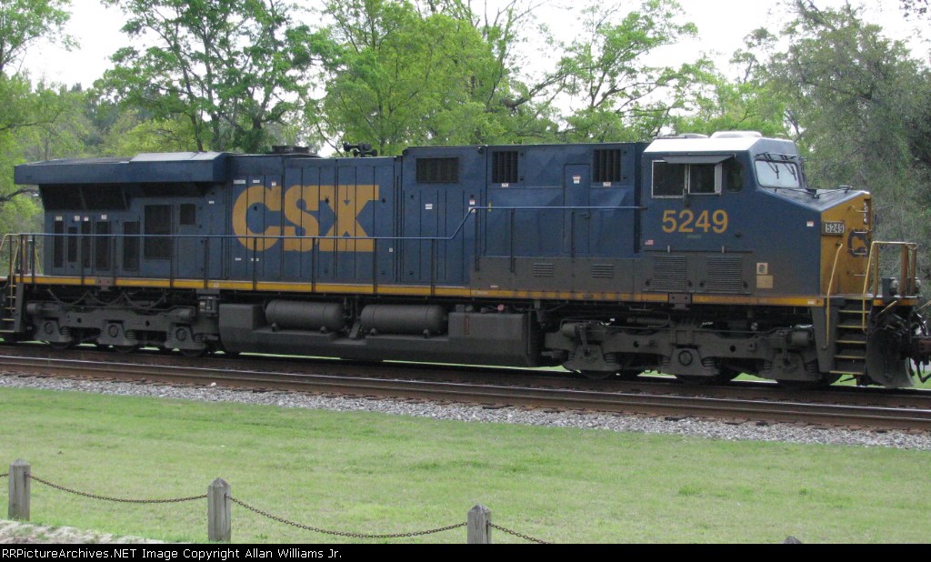 CSXT 5249